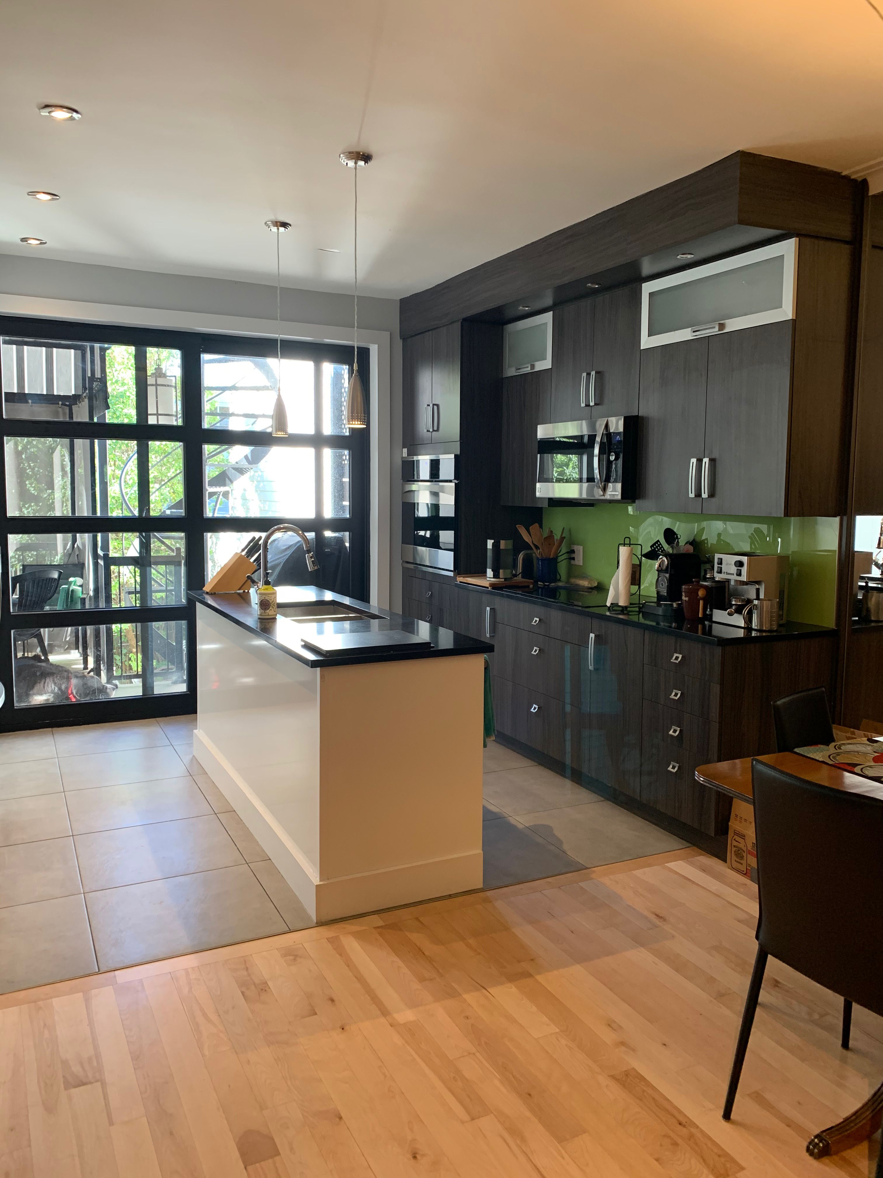 Nice condo with pool spa in montreal