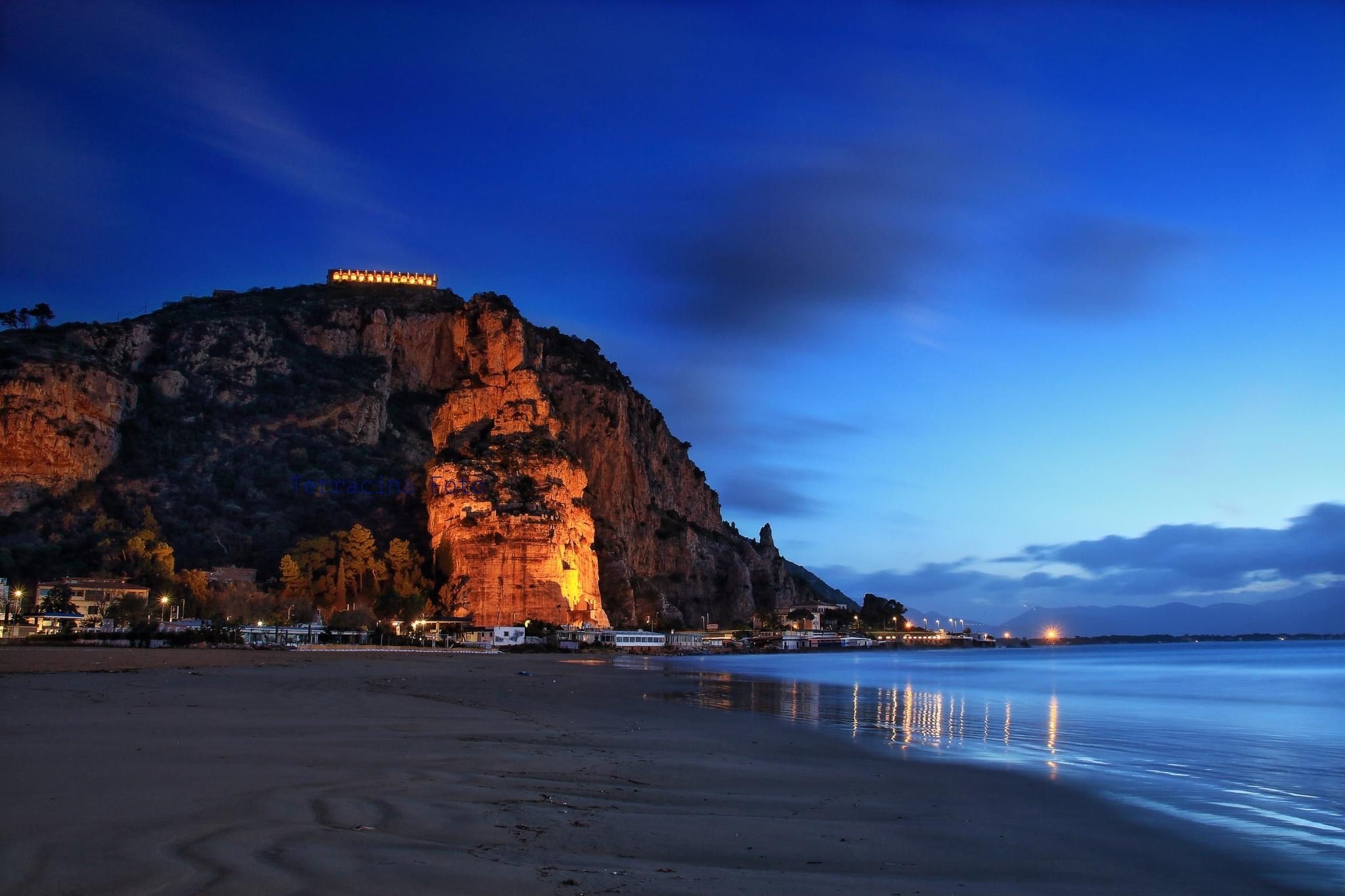 Lovely beach apt in Terracina