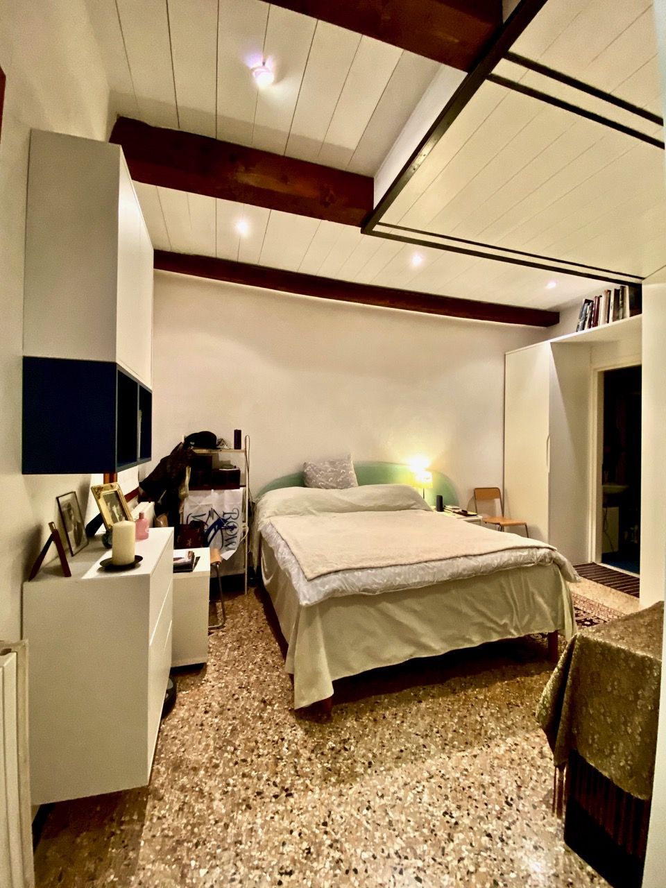 Quiet, updated, convenient lofty 1 BR