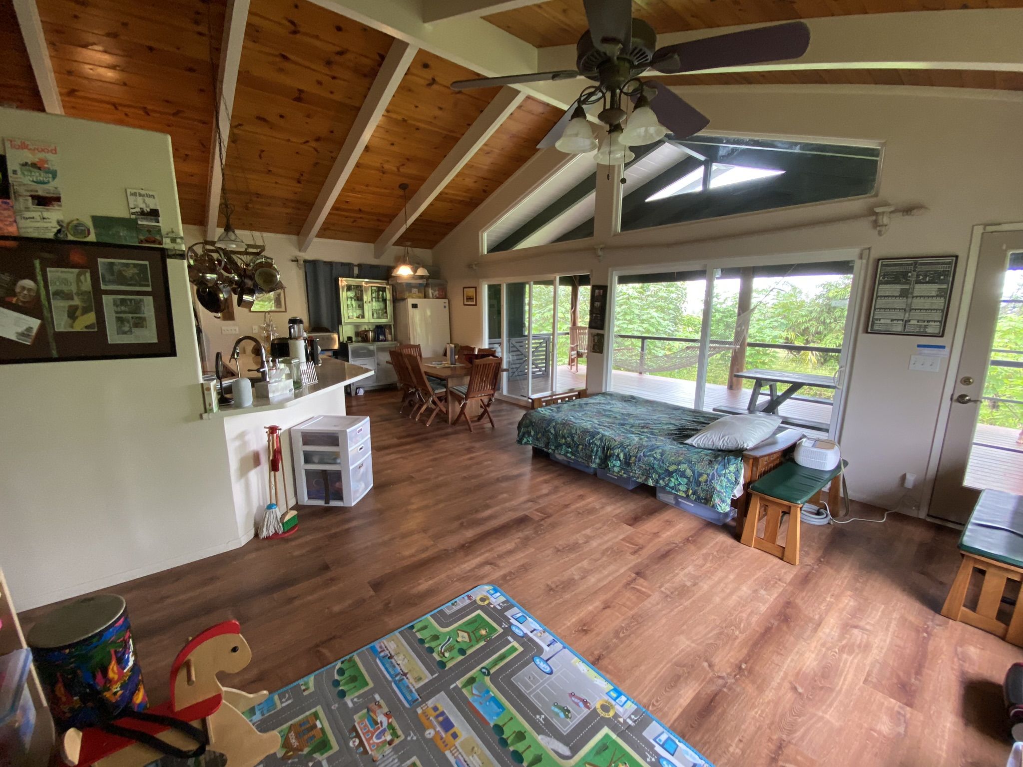 Uka Farm-Hawaii-Big Island-Family Home on Secluded 3 Acre Farm-15 minutes