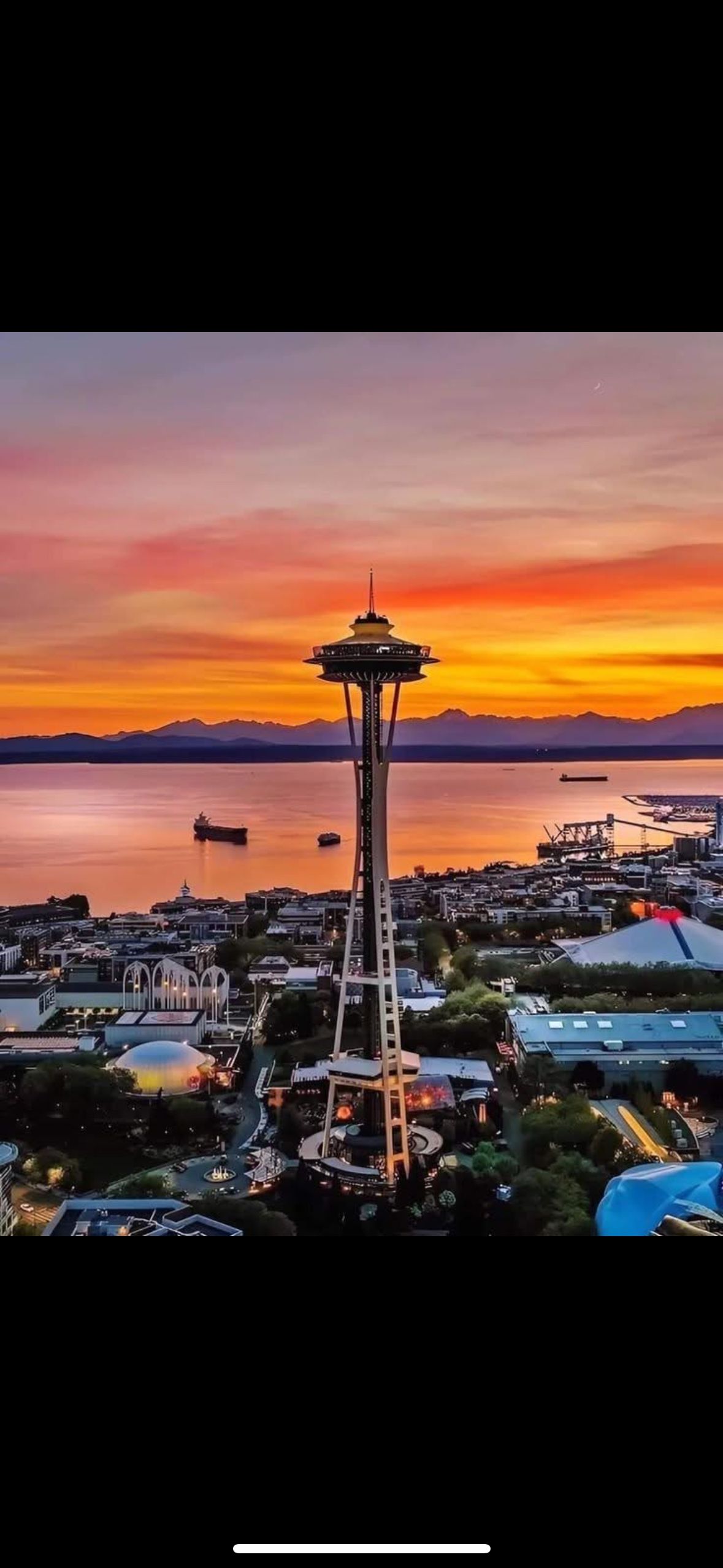 Breathtaking views of Seattle, Space Needle & Mt. Rainier!