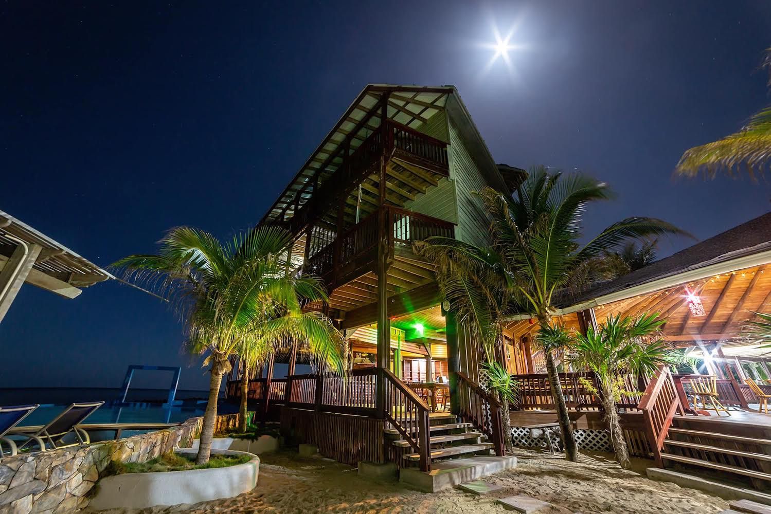 Lands End Resort Roatan